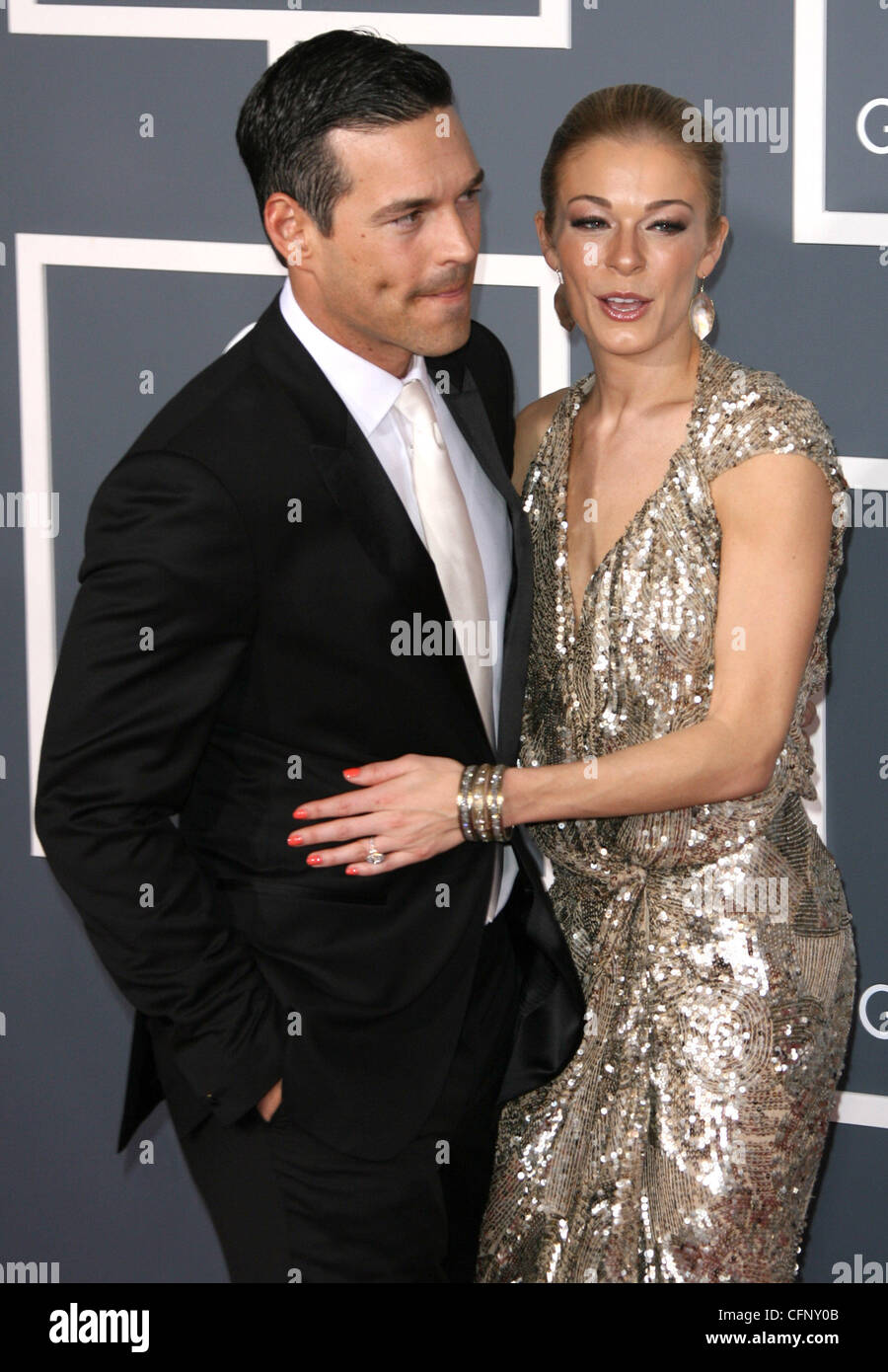 LeAnn Rimes and Eddie Cibrian The 53rd Annual GRAMMY Awards at the Staples Center - Red Carpet ...