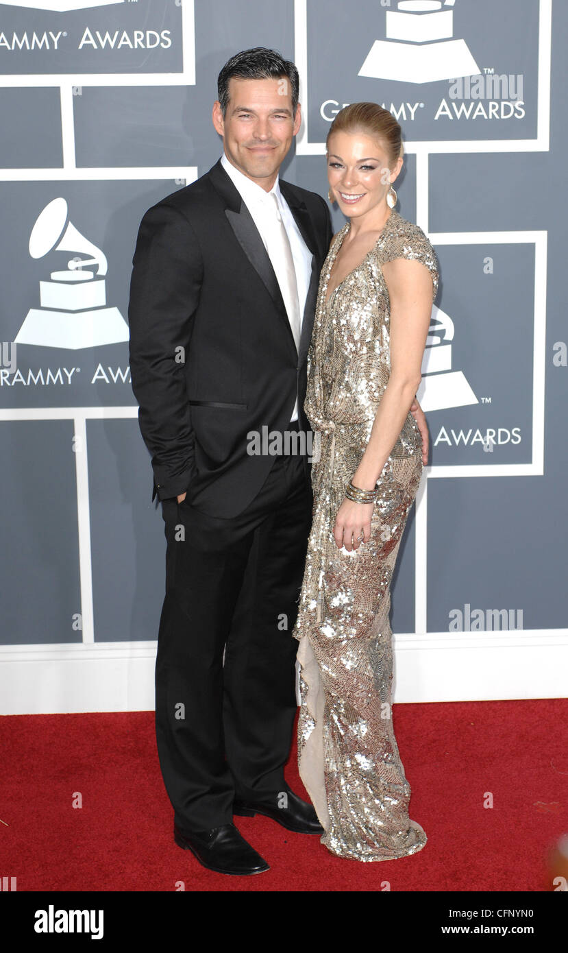 Eddie Cibrian, LeAnne Rimes The 53rd Annual GRAMMY Awards at the Staples Center - Red Carpet ...