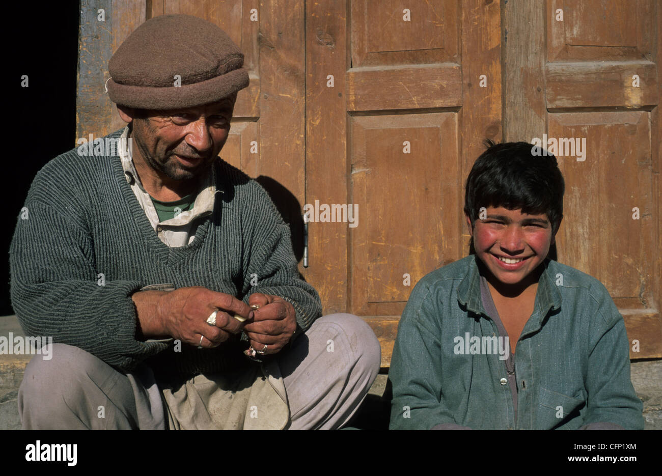 Portrait father son pakistani hi-res stock photography and images - Alamy