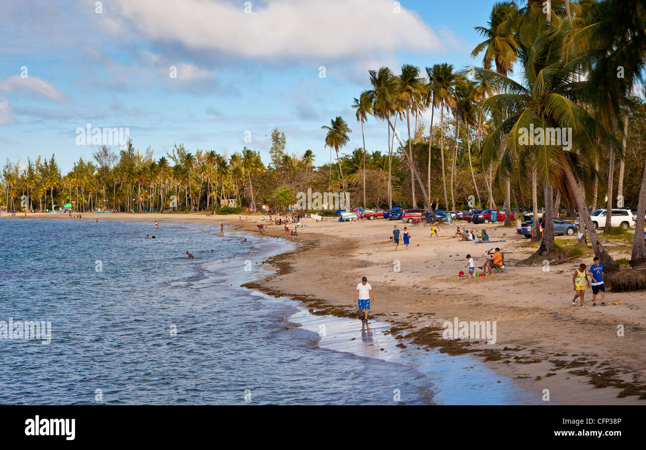 LUQUILLO, PUERTO RICO - People enjoying public beach Stock Photo - Alamy