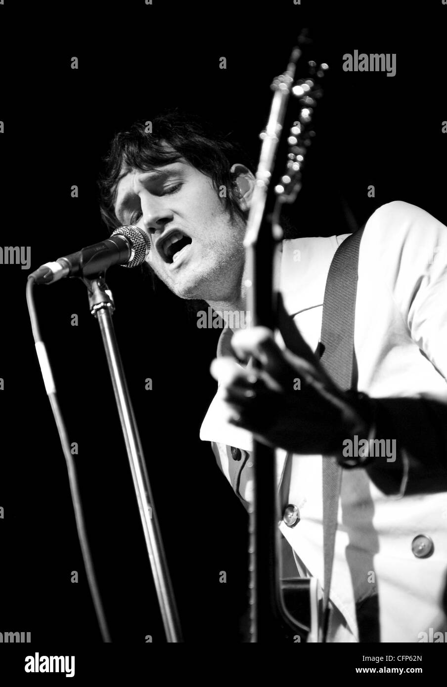 Sam Endicott The Bravery performing live at Hoxton Square Bar & Kitchen ...