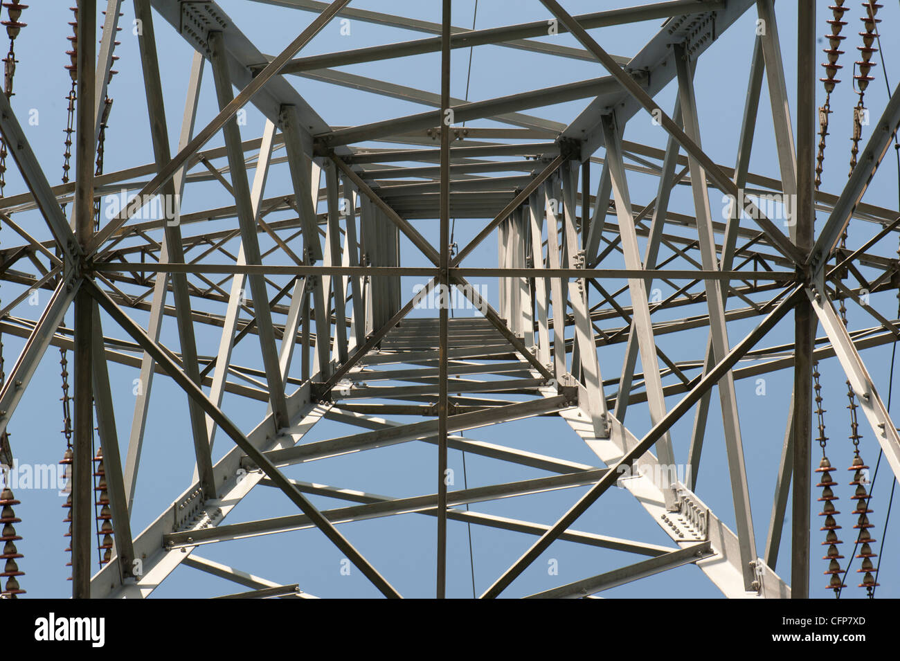 Canter levered structure hi-res stock photography and images - Alamy