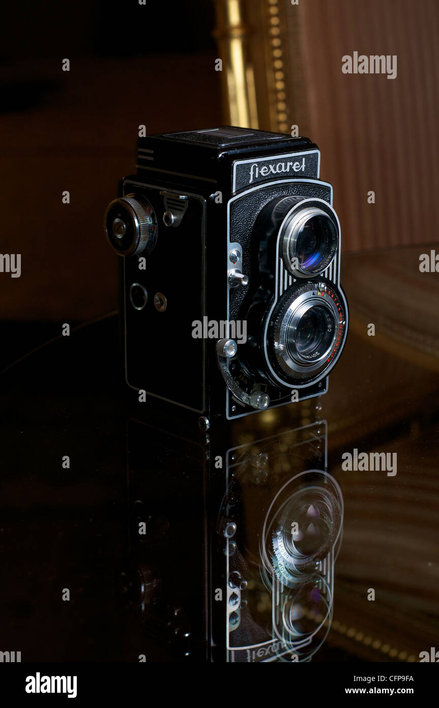 Old Flexaret Camera on a Glasstable Stock Photo - Alamy