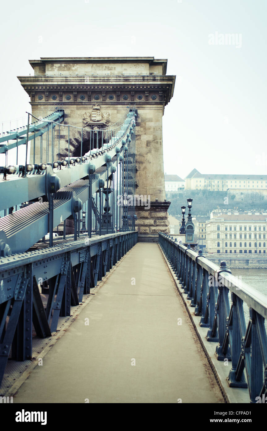 Chain bridge budapest hi-res stock photography and images - Alamy