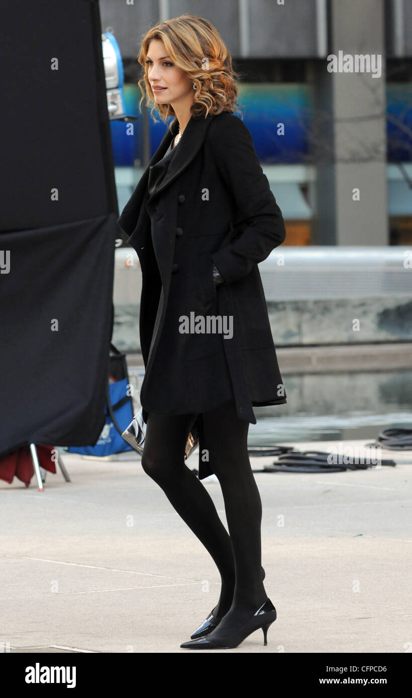 Dawn Olivieri Shooting On Location For Showtimes House Of Lies In 0965