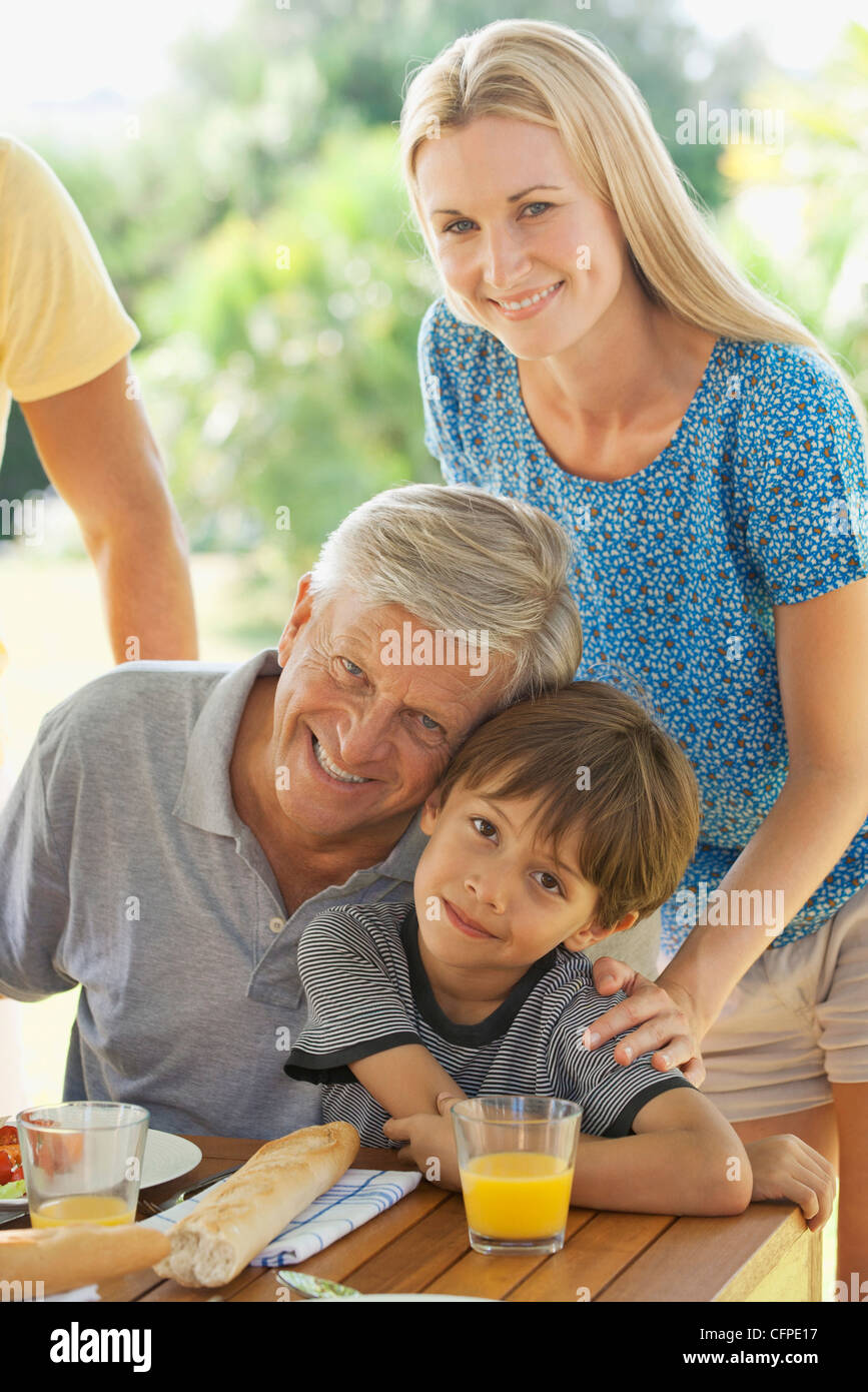 Multi generational families hi-res stock photography and images - Alamy