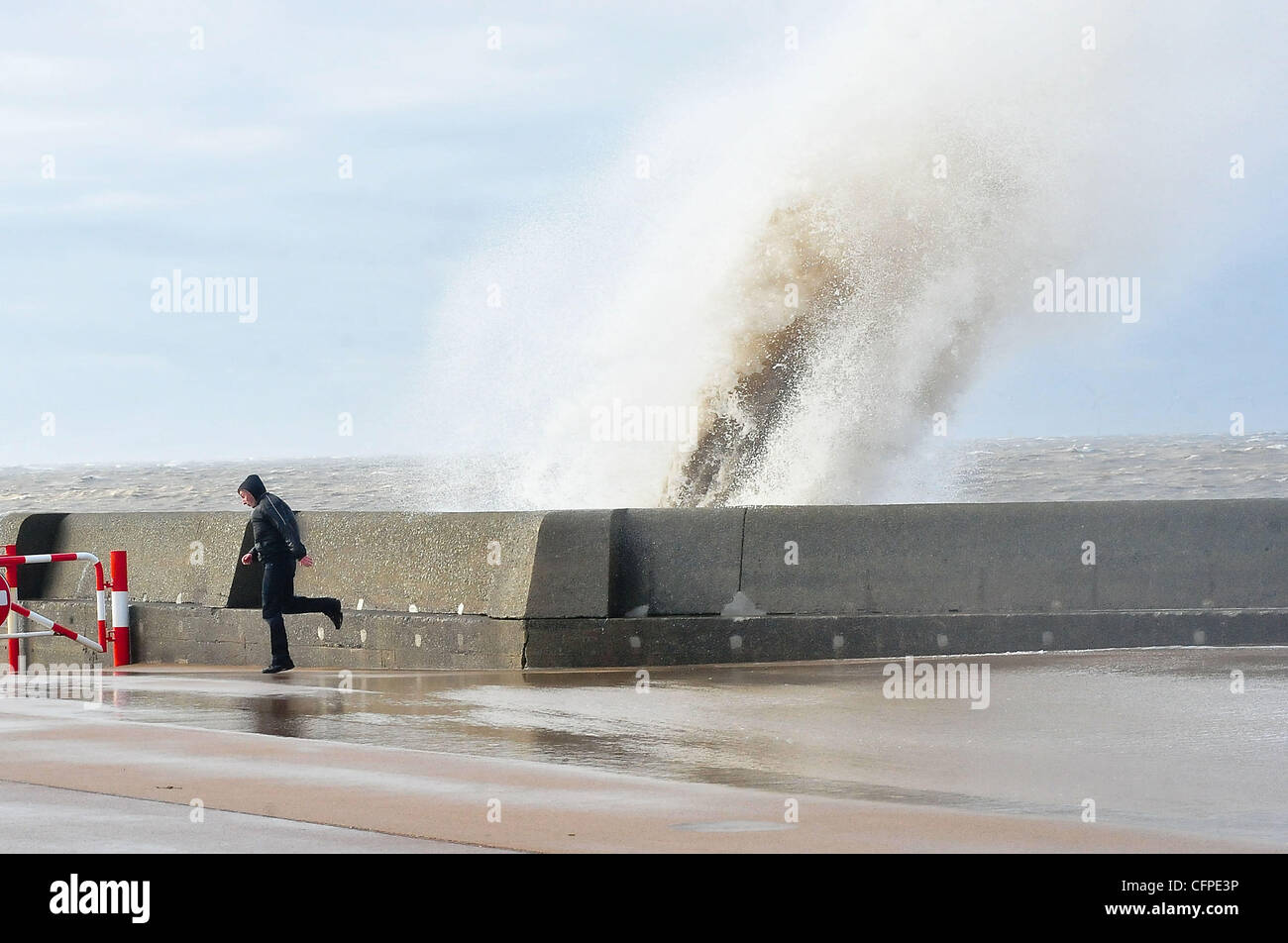 Gale force winds hit Liverpool Seafront. The new Brighton seafront ...