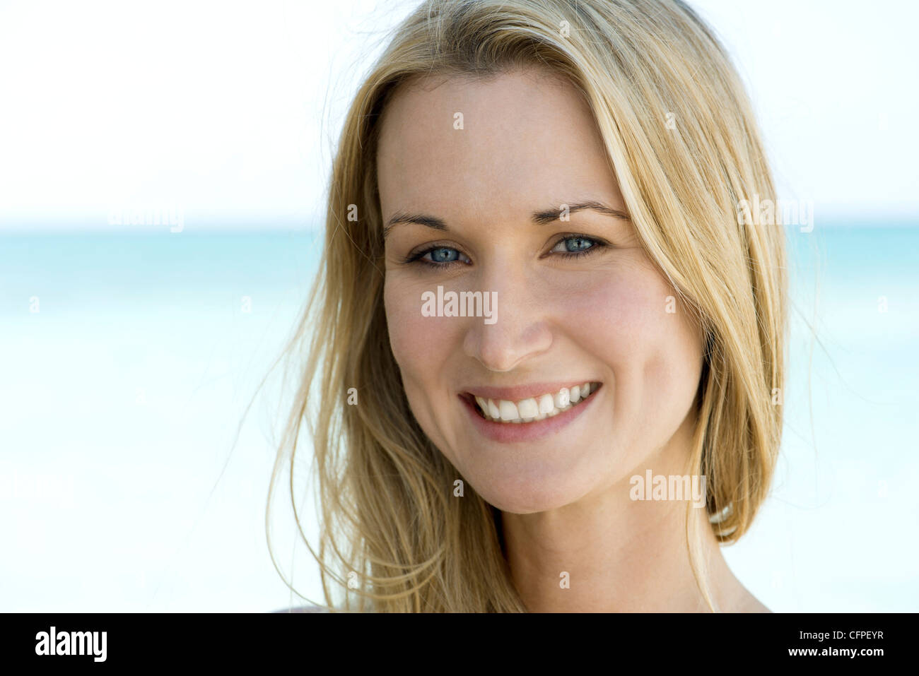 Woman smiling, portrait Stock Photo - Alamy