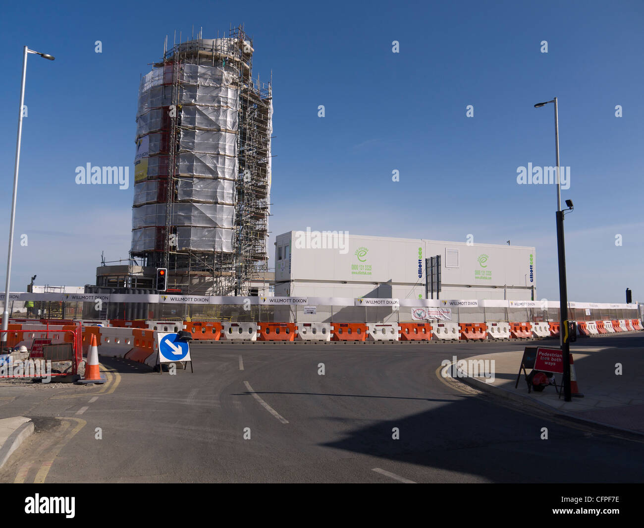Vertical pier a new seafront attraction under construction at Redcar ...