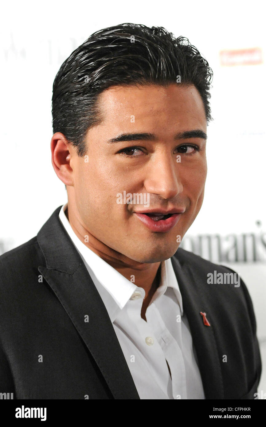 Mario Lopez Woman's Day Red Dress Awards & Campbell's AdDress Your ...