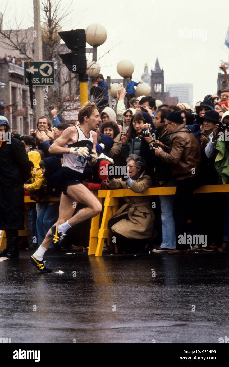 Bill Rodgers winning the 1979 Boston Marathon Stock Photo - Alamy