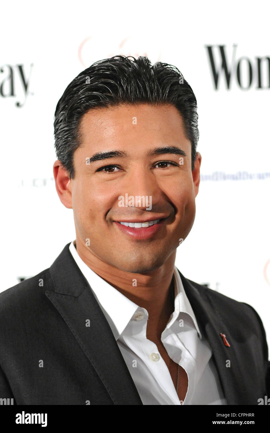Mario Lopez Woman's Day Red Dress Awards & Campbell's AdDress Your ...
