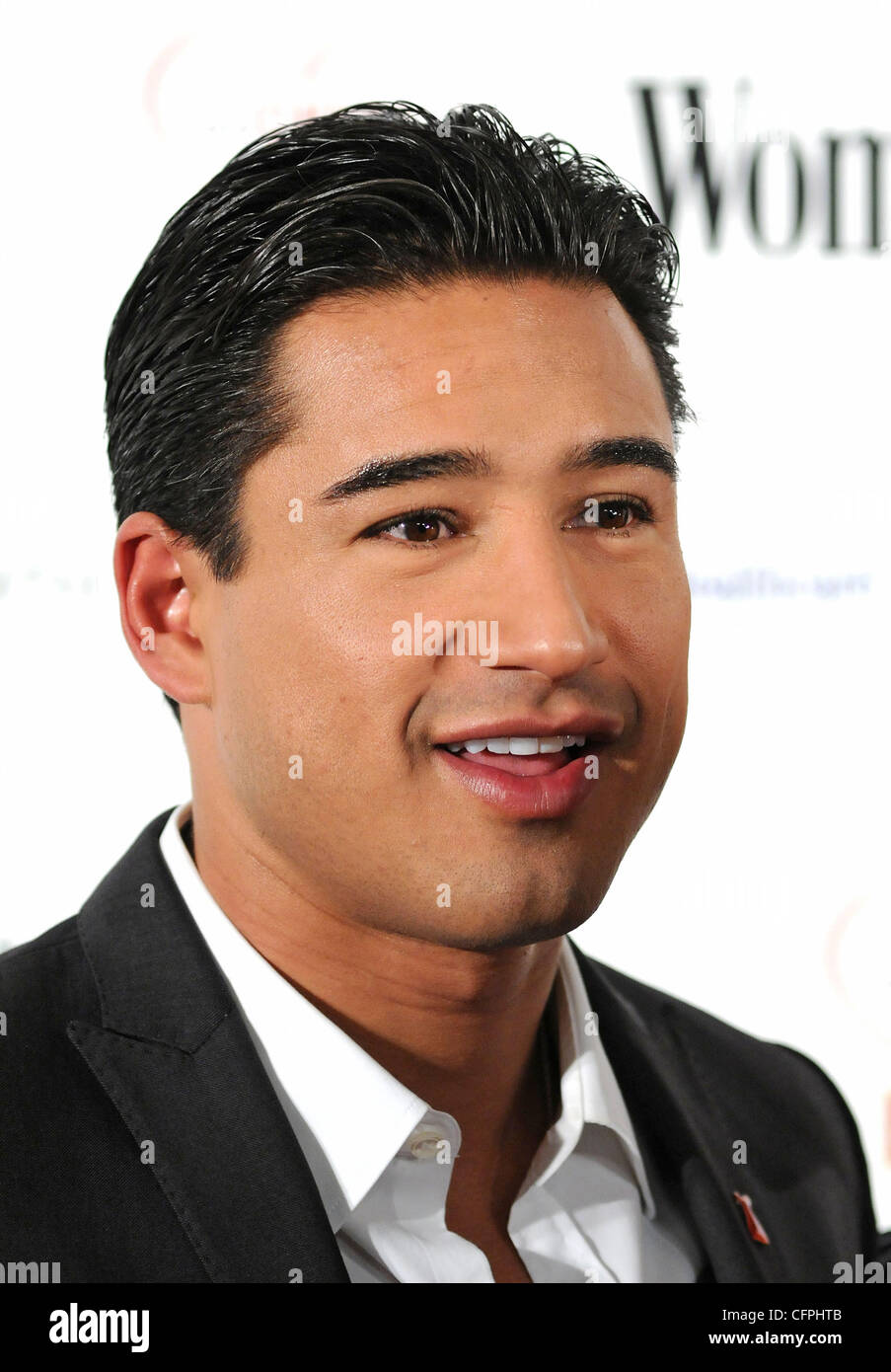 Mario Lopez Woman's Day Red Dress Awards & Campbell's AdDress Your ...