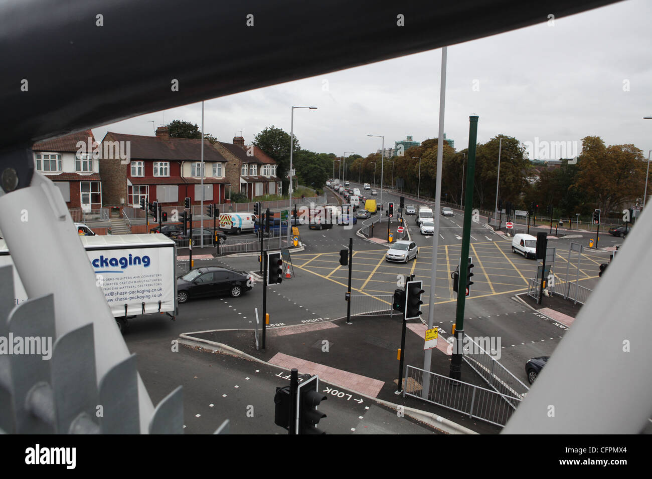 road works on the A406 North Circular Road between bounds Green And Green Lanes including the ...