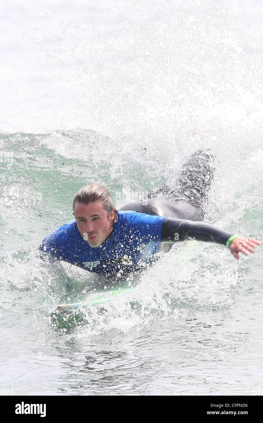 Sam Trammell Surfrider Foundation's 5th Annual Celebrity Expression ...