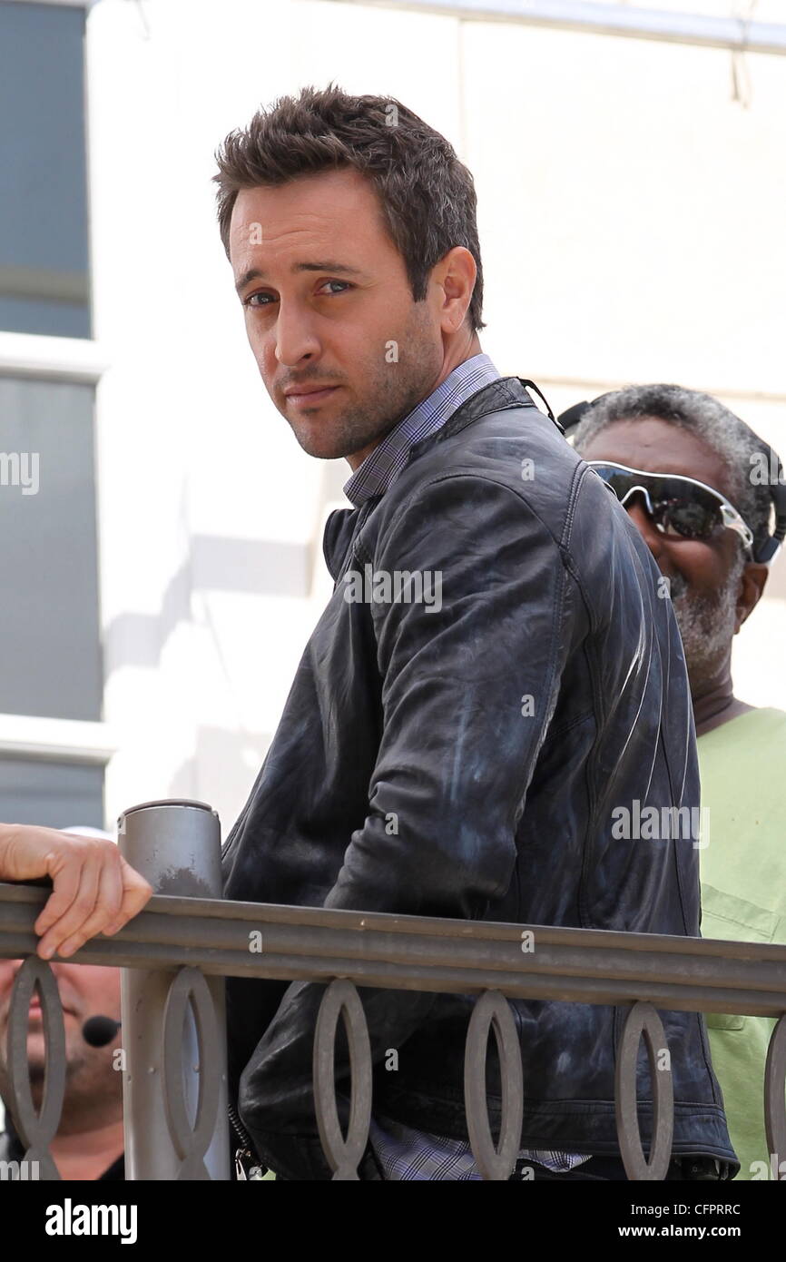 Alex Oloughlin Hawaii High Resolution Stock Photography and Images - Alamy