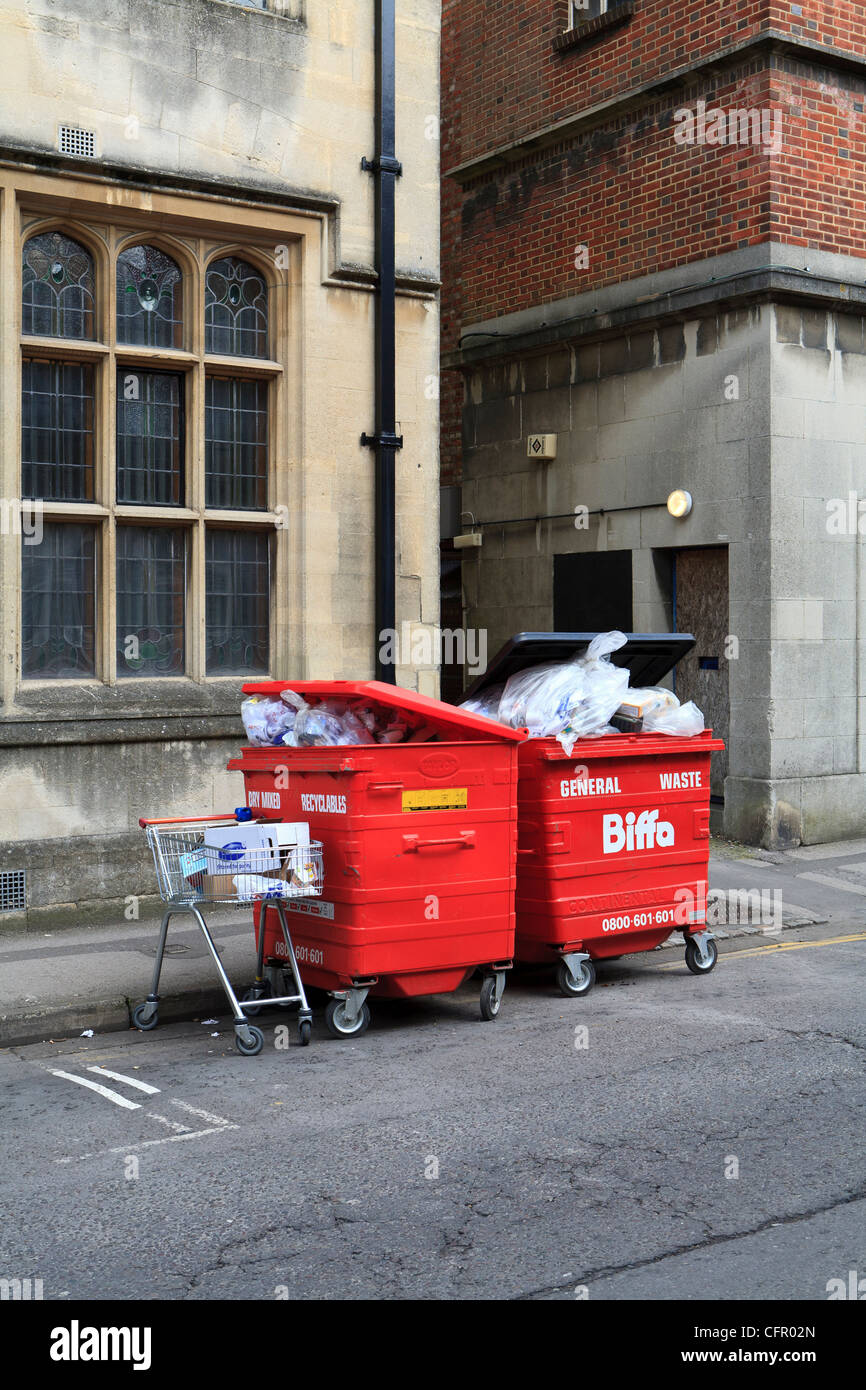 Overflowing waste bins hi-res stock photography and images - Alamy
