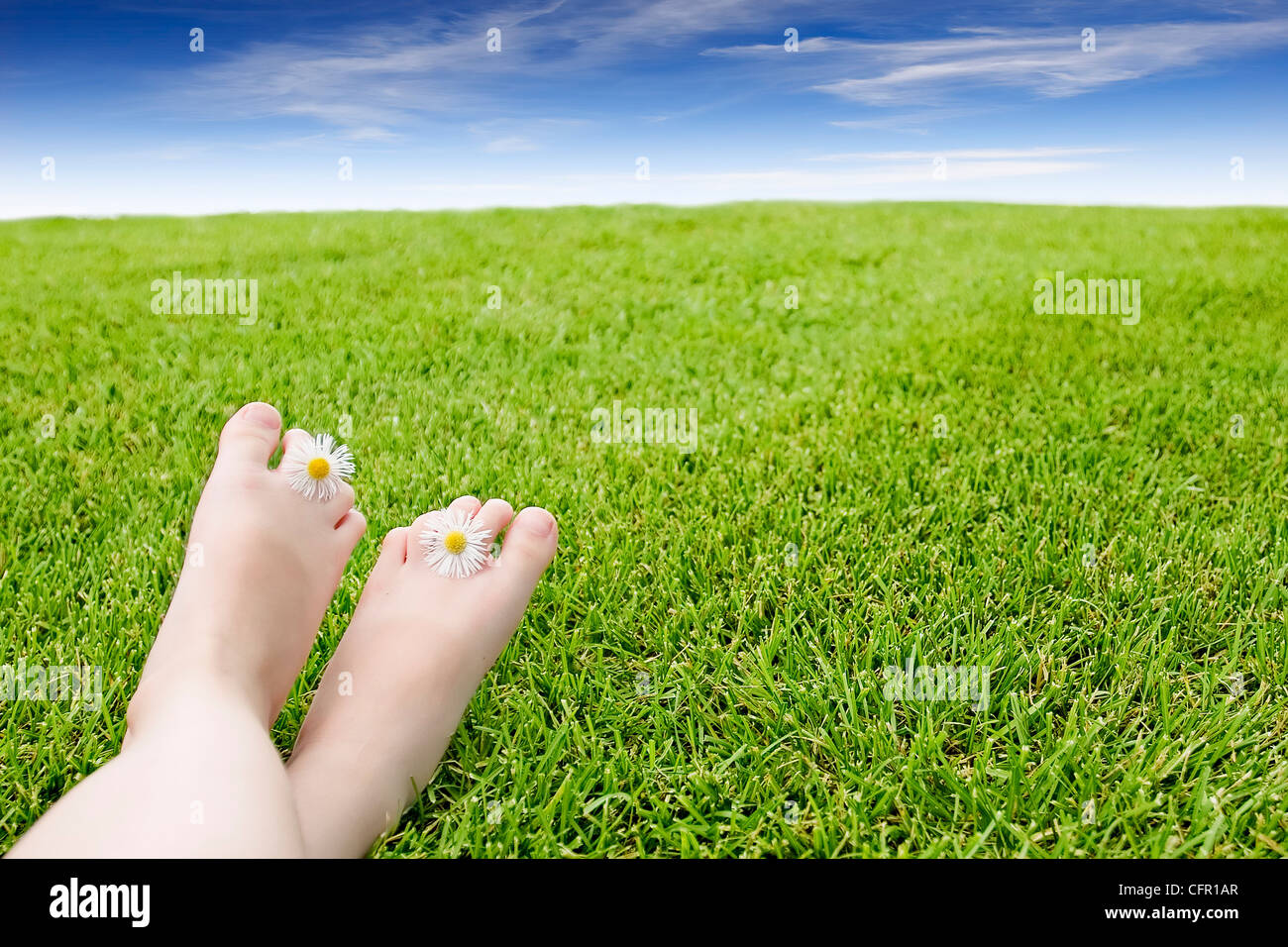 Feet flowers between toes hi-res stock photography and images - Alamy