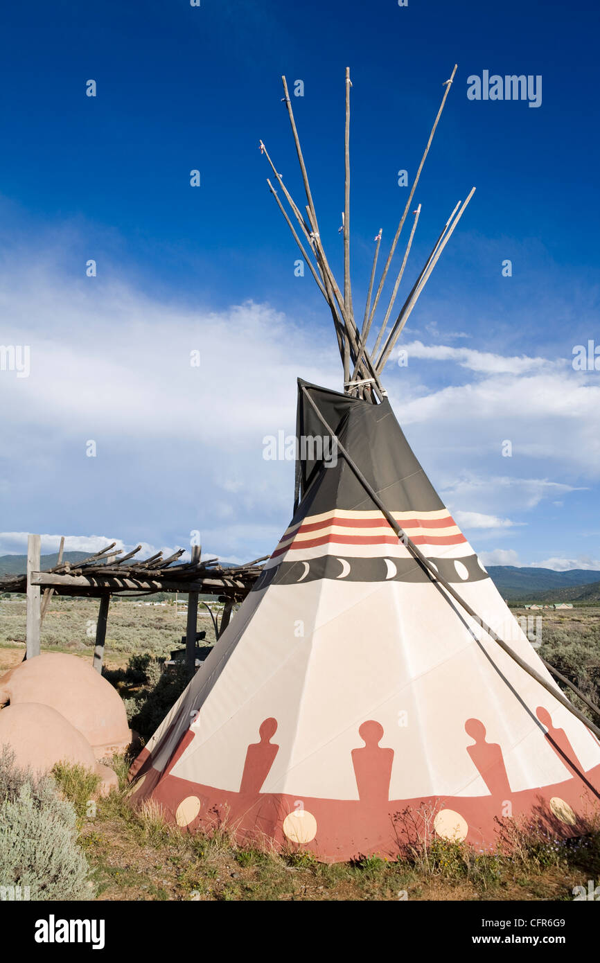 North america tribal culturen culture hi-res stock photography and ...