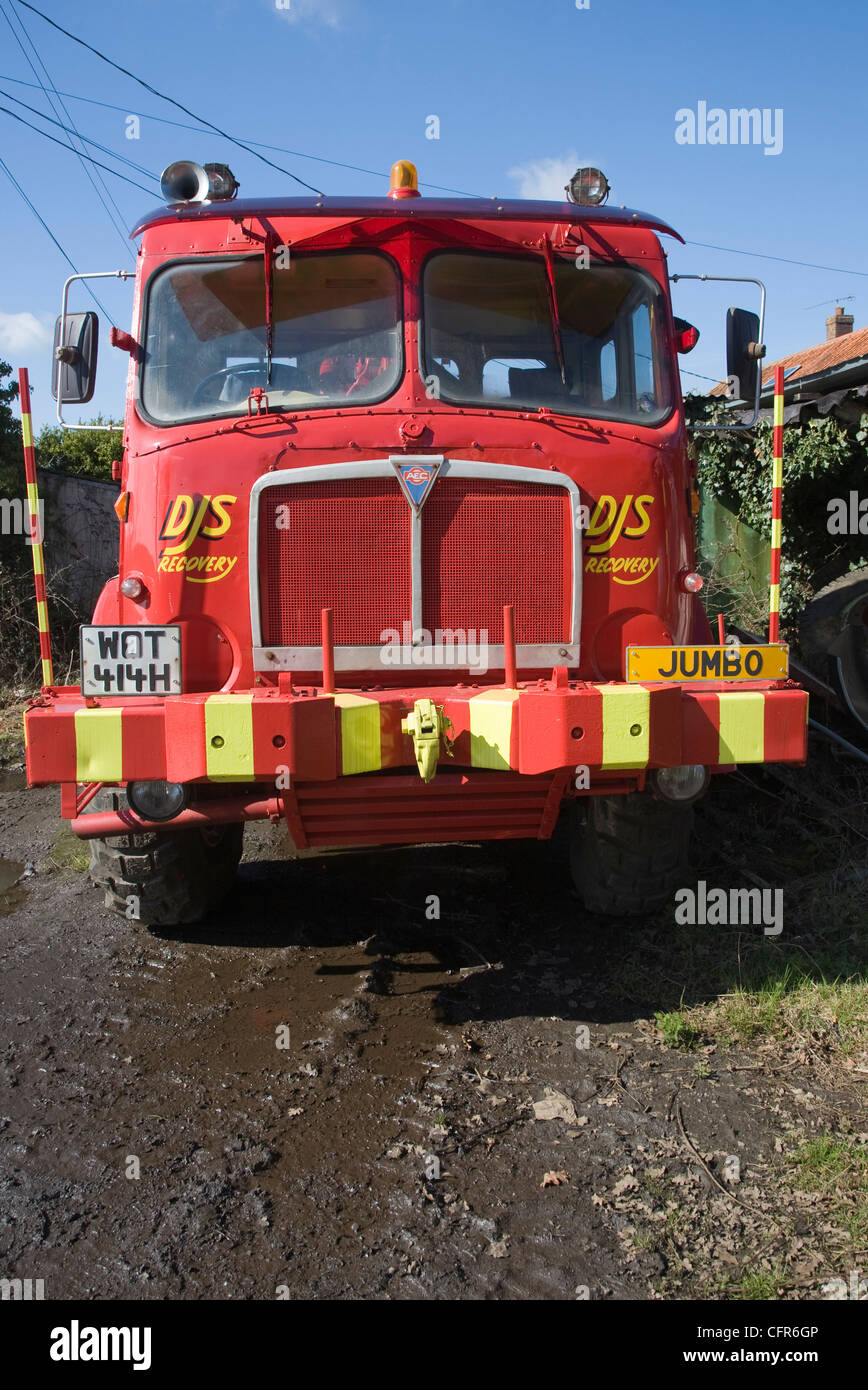 Recovery truck uk hi-res stock photography and images - Alamy