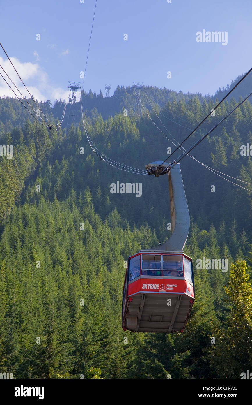 Skyride cable car up to the top of Grouse Mountain, Vancouver, British ...
