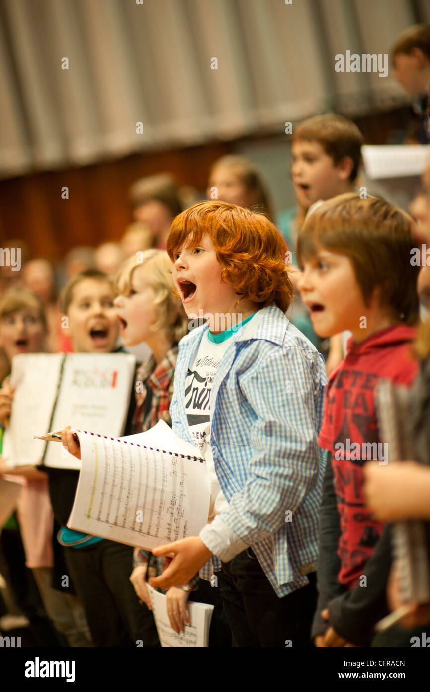 The 'Only Kids Aloud' welsh children's choir rehearsing Mahler's 8th ...