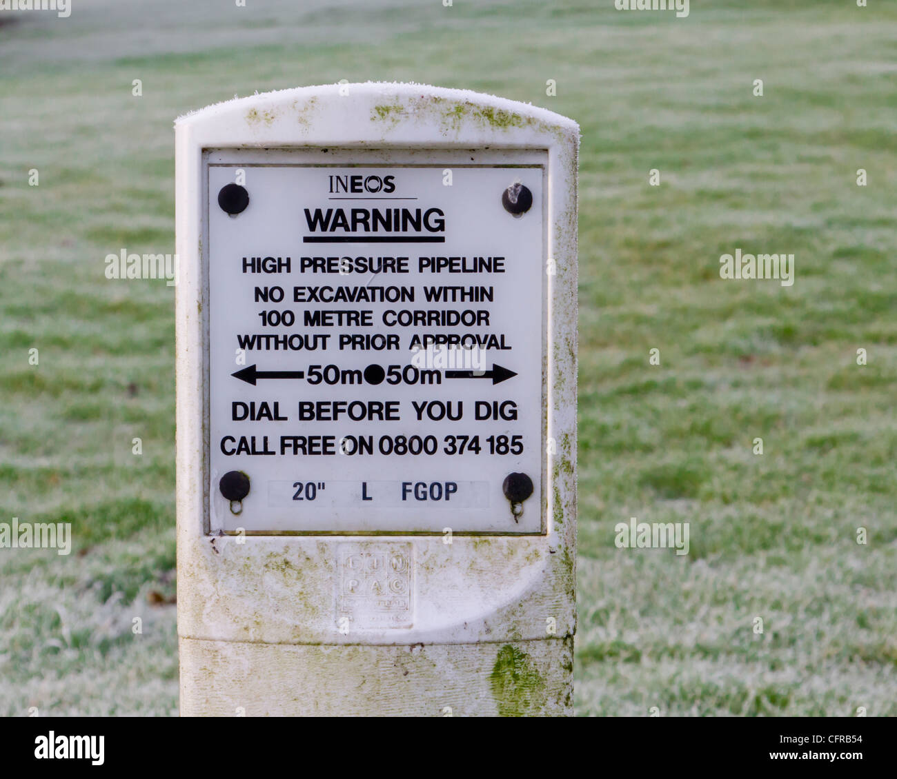 Dial before you dig sign. 20 inch indicates crude oil pipeline and FGOP ...