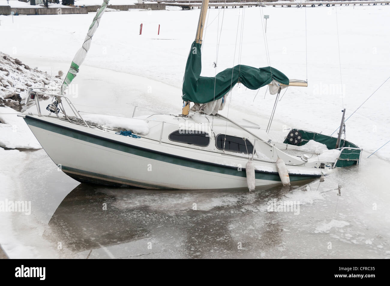 Frozen baltic sea hi-res stock photography and images - Alamy