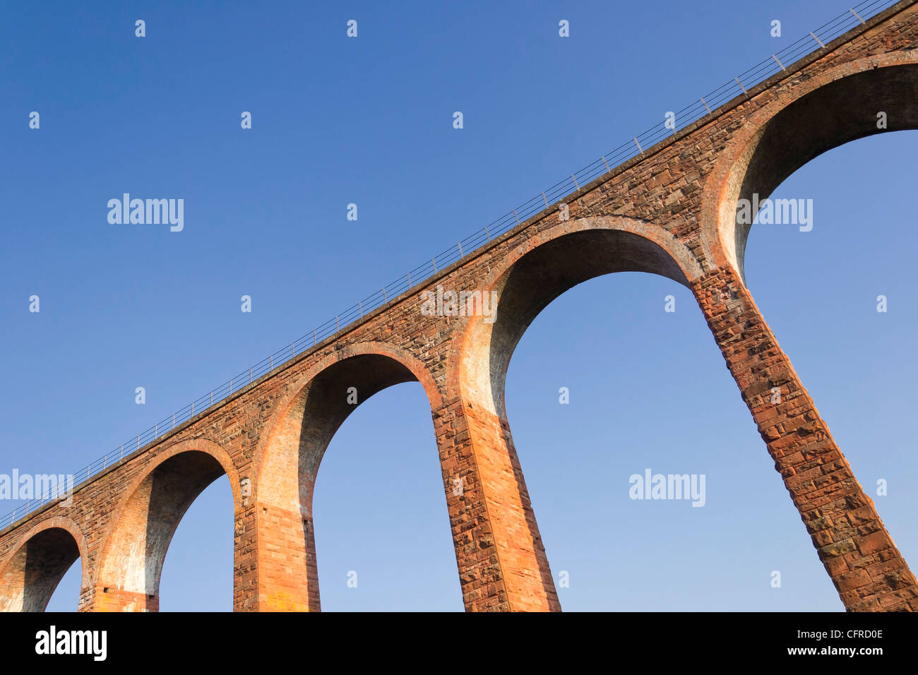 Brick built viaduct hi-res stock photography and images - Alamy