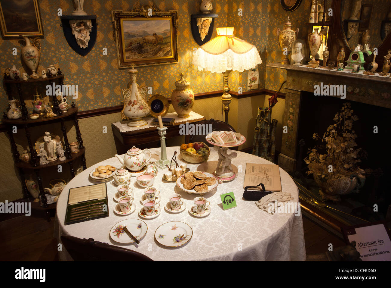 Porcelain Factory High Resolution Stock Photography and Images - Alamy