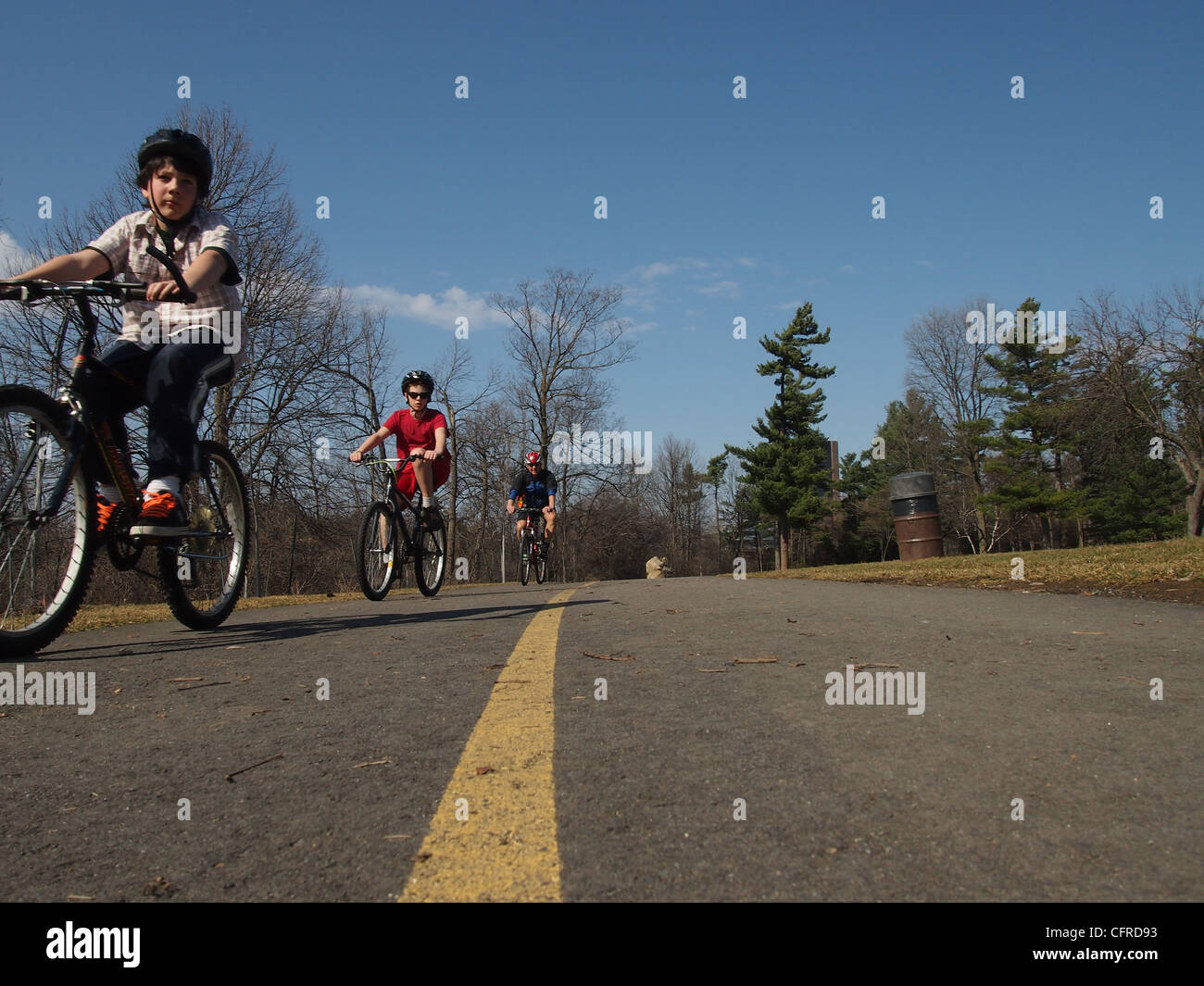 12 year old kids on bikes hi-res stock photography and images - Alamy