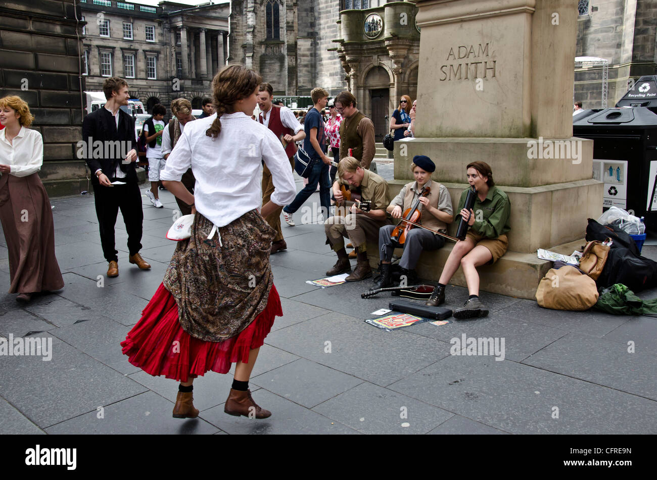 Eastern European dance group performing in the Royal Mile, Edinburgh ...