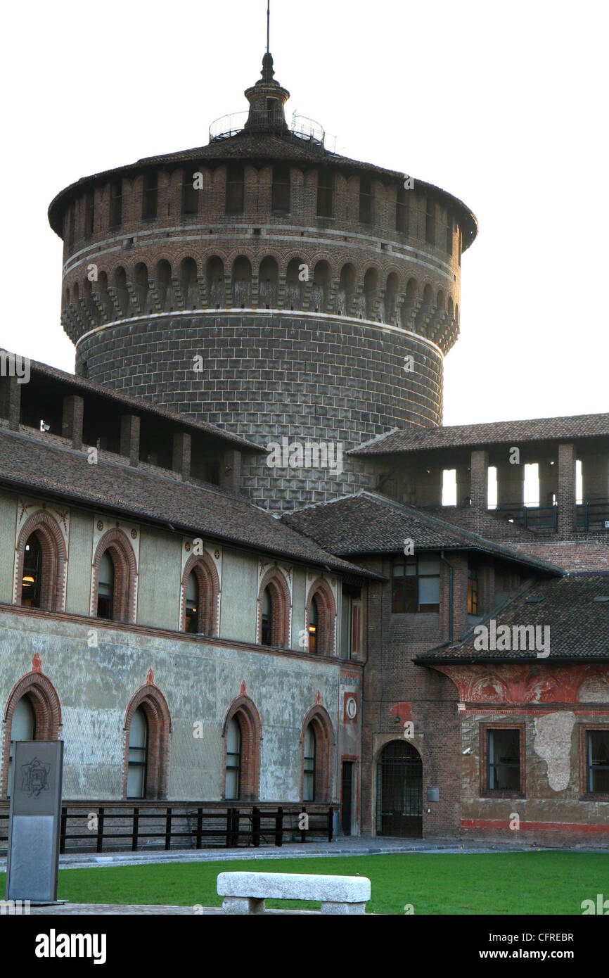 Ancient watchtower italy hi-res stock photography and images - Alamy