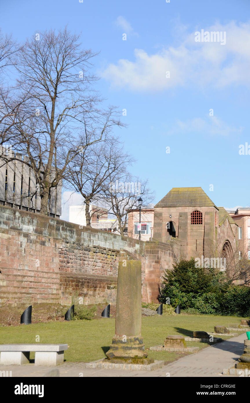 The roman garden in Chester with various stones and plinths Stock Photo ...