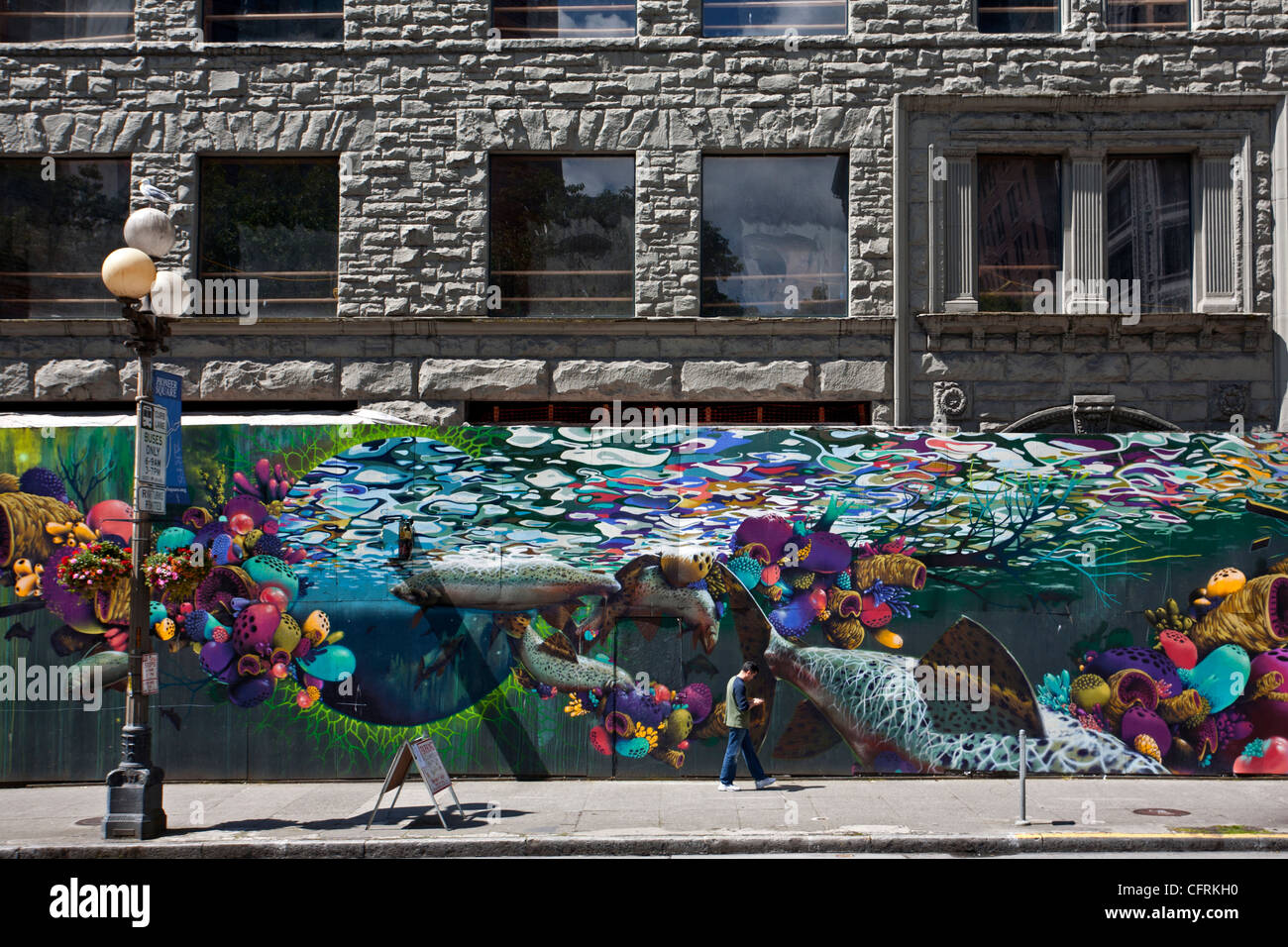 Street art decoration hi-res stock photography and images - Alamy