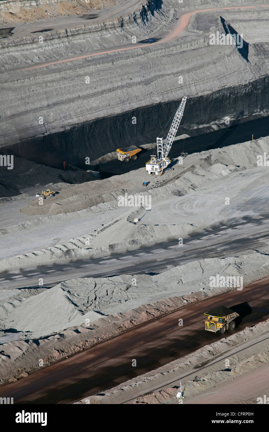 Coal Mine in Wyoming's Powder River Basin Stock Photo - Alamy Coal Mine in Wyoming's Powder River Basin Stock Photo - Alamy