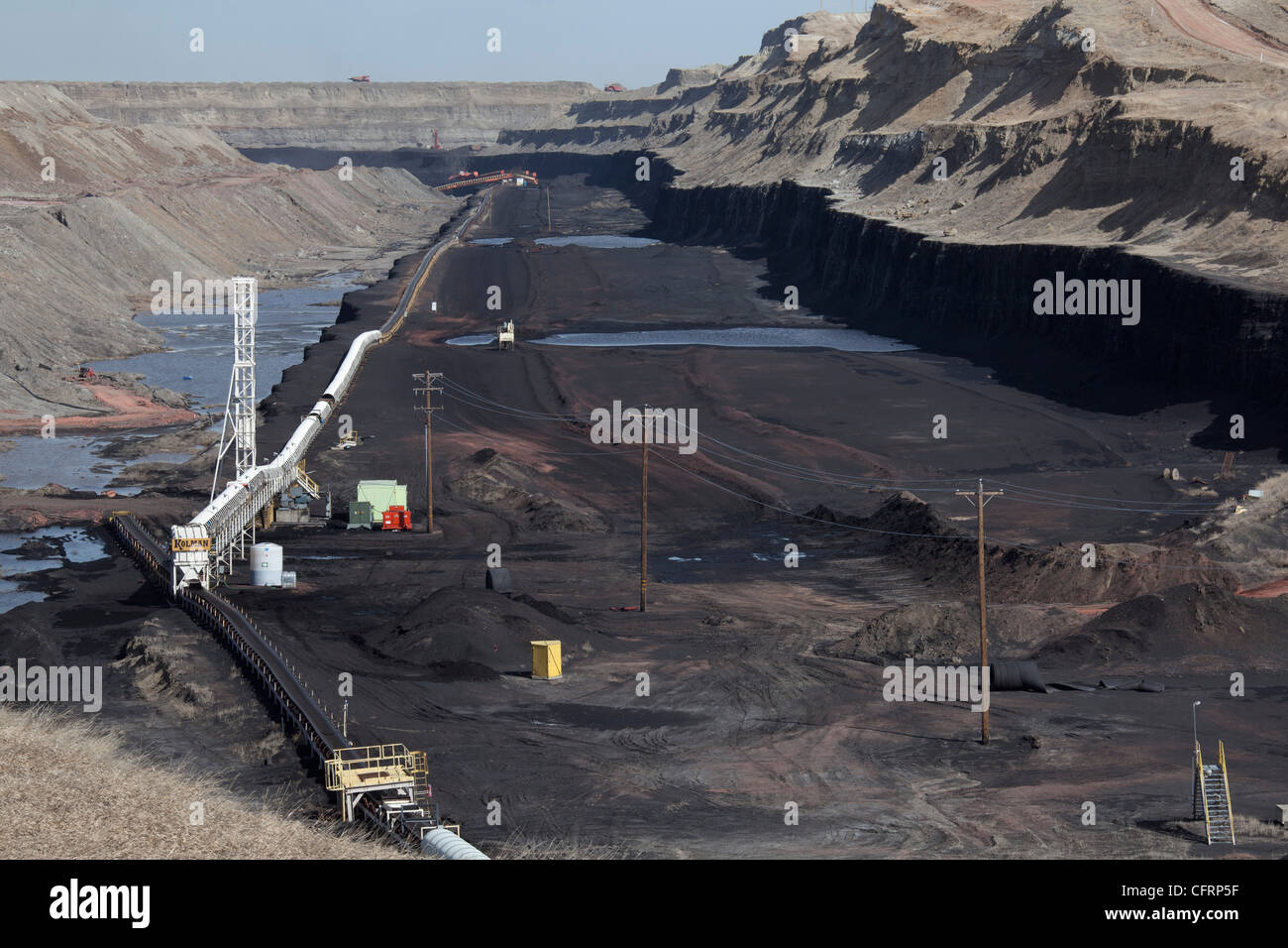 Coal Mine in Wyoming's Powder River Basin Stock Photo - Alamy Coal Mine in Wyoming's Powder River Basin Stock Photo - Alamy