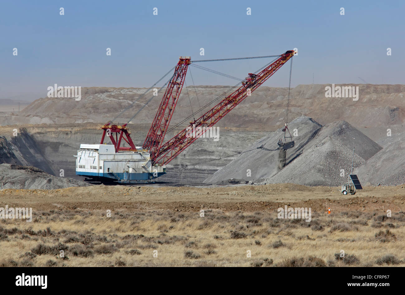 Dragline and coal mine hi-res stock photography and images - Alamy