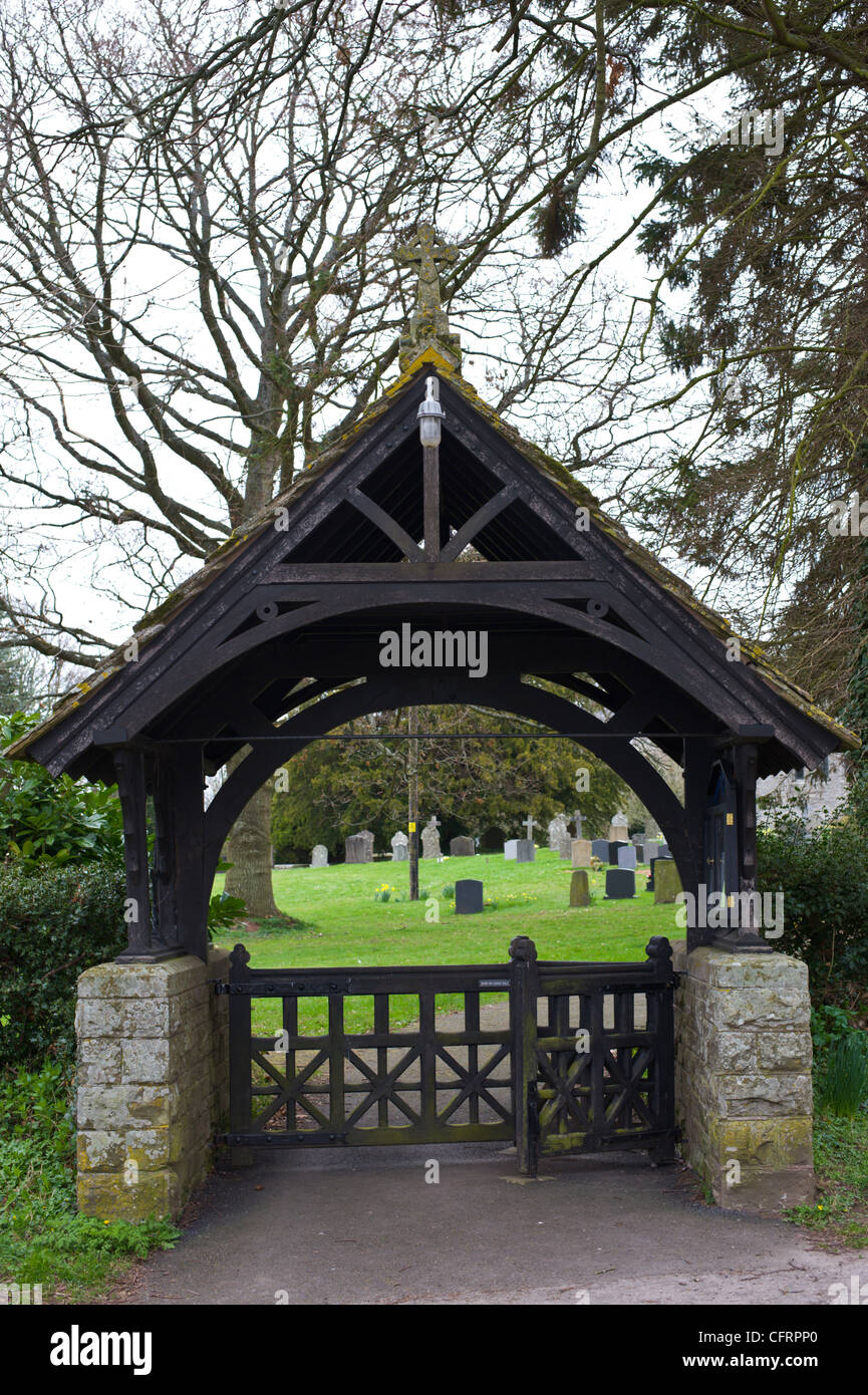 Lychgates hi-res stock photography and images - Alamy