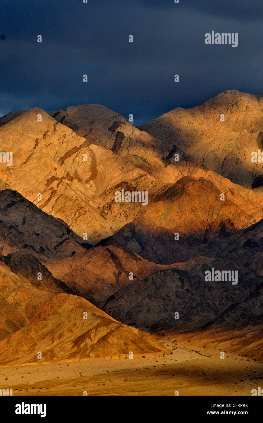 The mountains of Moab on the Arabah Valley Stock Photo - Alamy