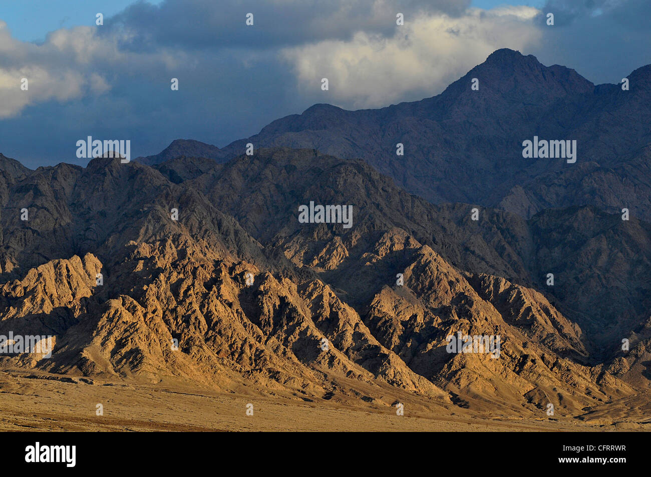 The mountains of Moab on the Arabah Valley Stock Photo - Alamy