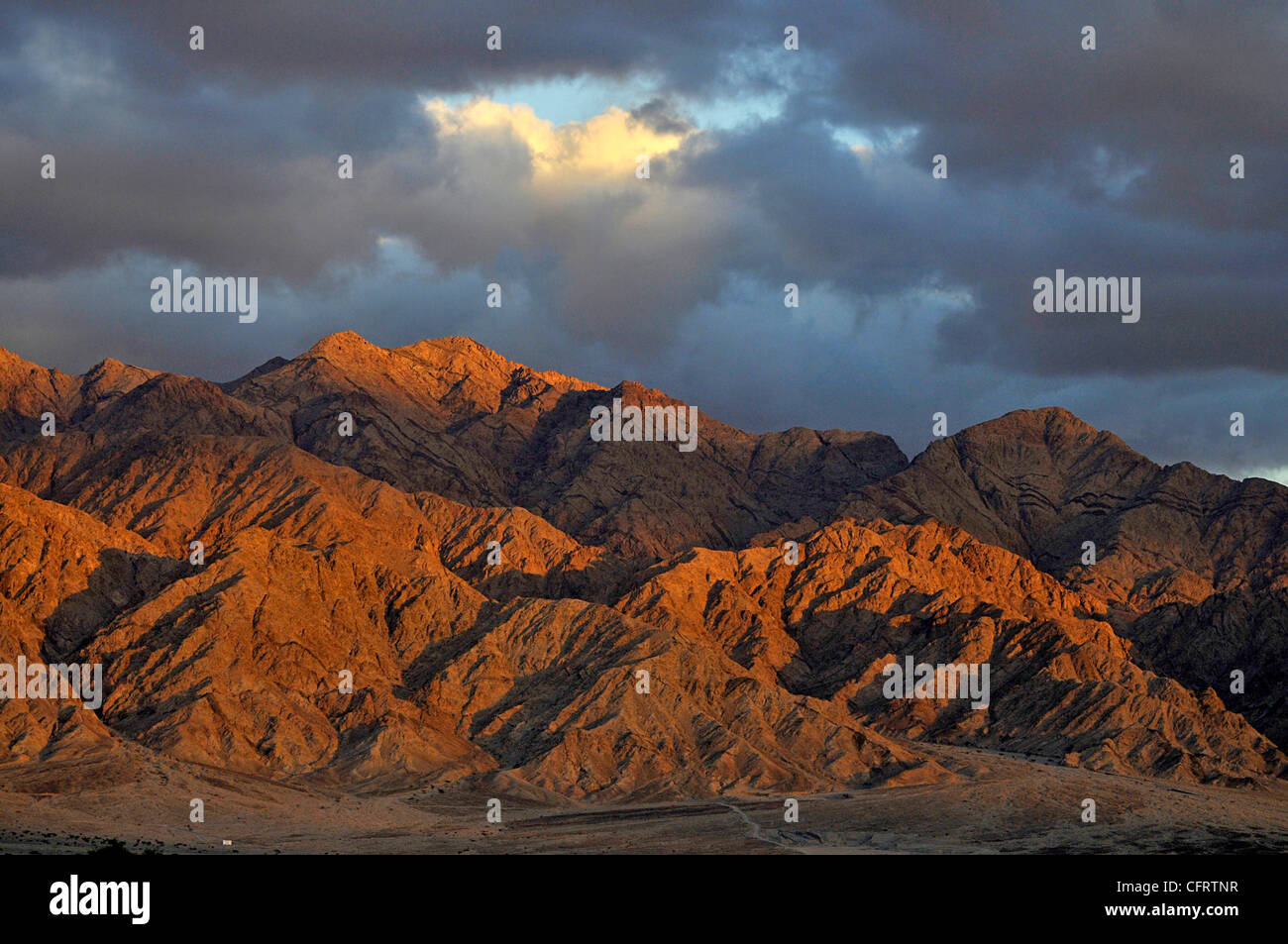 The mountains of Moab on the Arabah Valley Stock Photo - Alamy