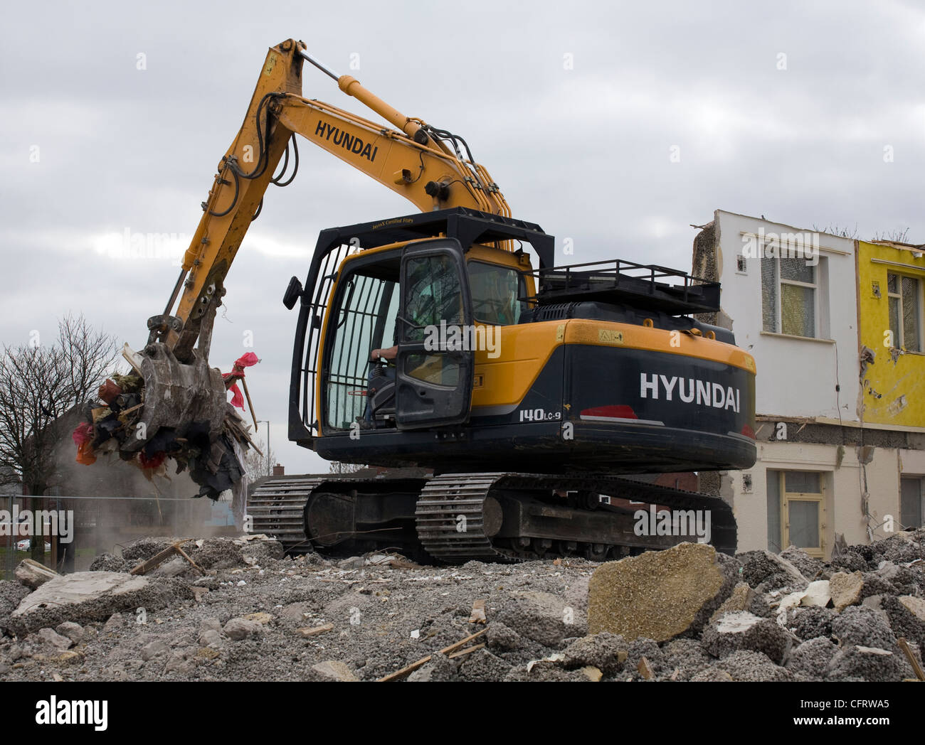 Demolition mechanical shovel excavator dig building hi-res stock ...