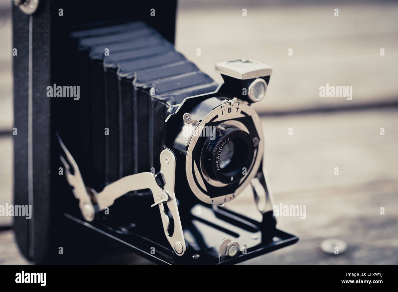 Vintage folding camera hi-res stock photography and images - Alamy