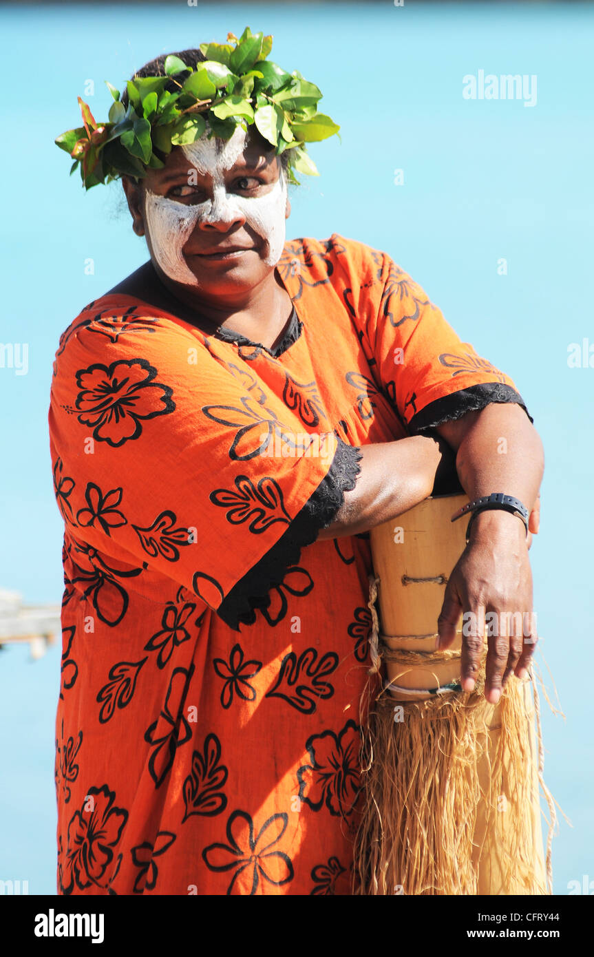 Native Islander performing for tourists Stock Photo - Alamy
