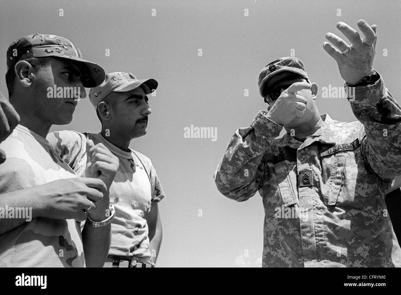 David with kalashnikov hi-res stock photography and images - Alamy