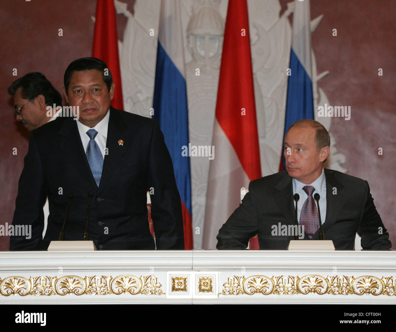 Russian President Vladimir Putin and Indonesian President Susilo ...