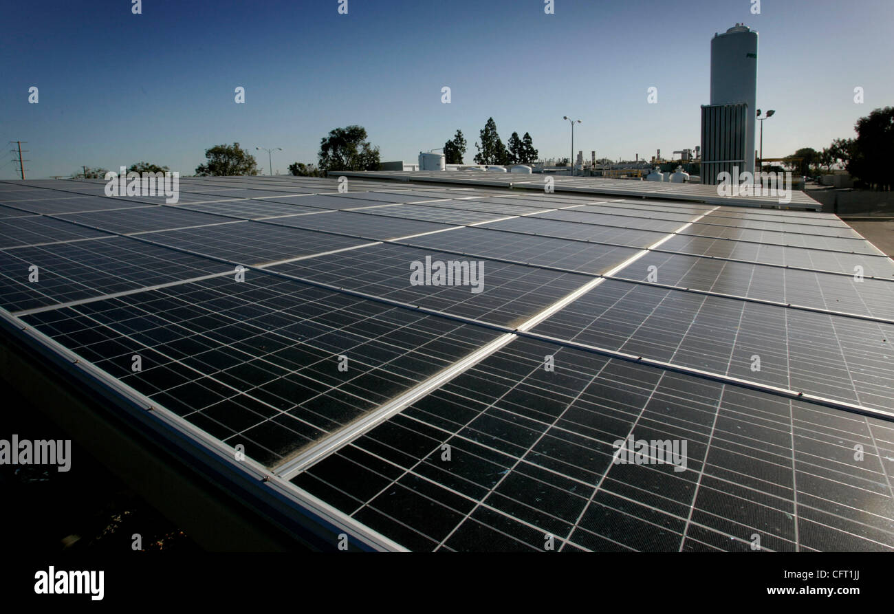 HLsolarPanels265205x002.jpg 1/27/2006 KEARNY MESA (San Diego ...