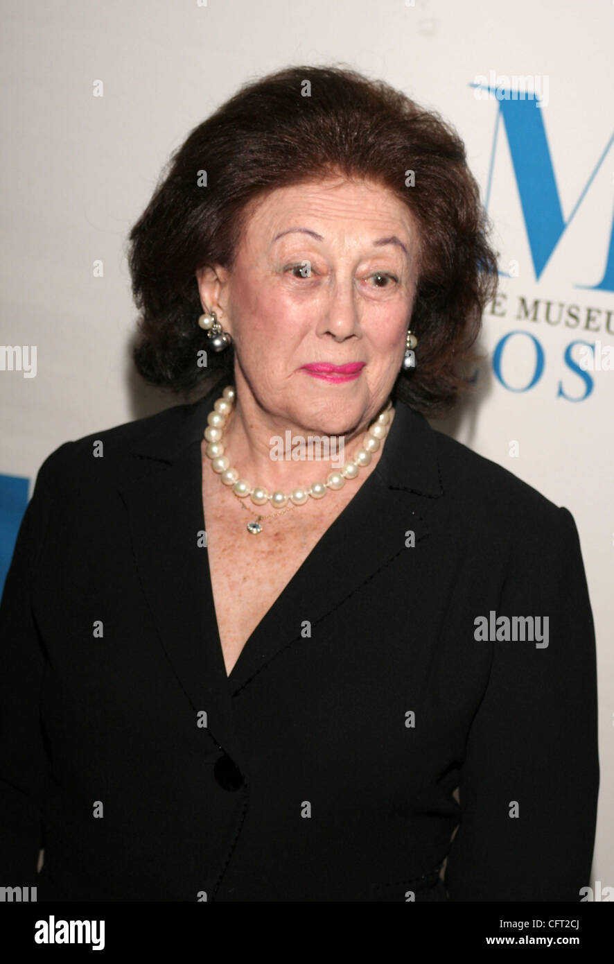 Dec 05, 2006; Beverly Hills, CA, USA; LUCY JARVIS arrives at The Museum ...
