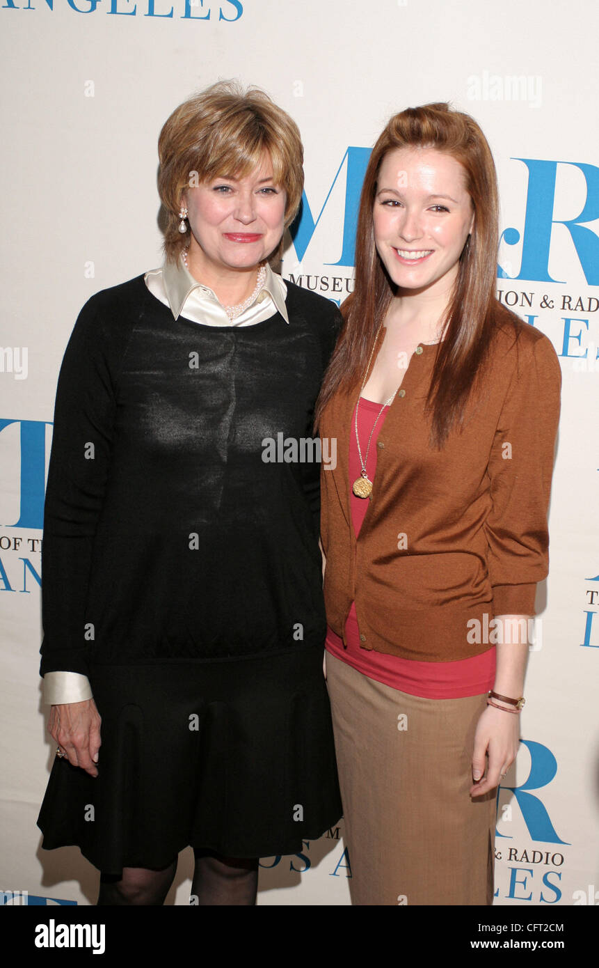Dec 05, 2006; Beverly Hills, CA, USA; JANE PAULEY and daughter RACHEL ...